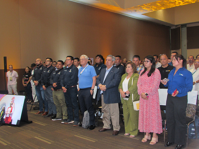 Unidad, Punta de Lanza para Fortalecer a la Avicultura Nacional ...